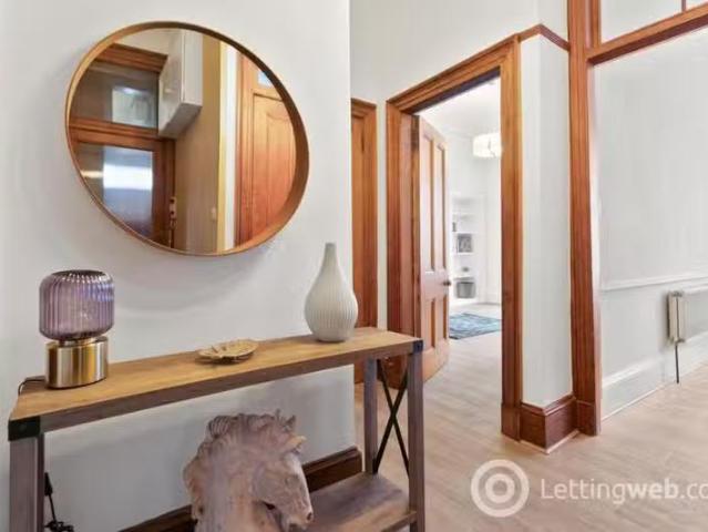 Just in! 2 BR Property to rent in 0/2 west Princess Street Gla.