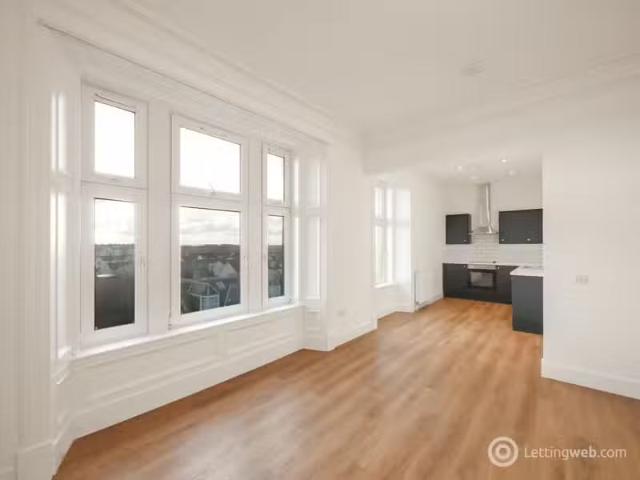 Cheap 2 BR Property to rent in 21 Balfour Place, Carnoustie, D.