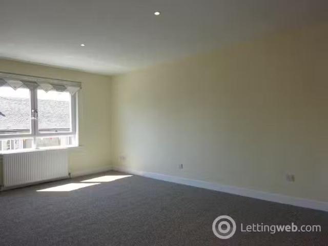 New 2 BR Property to rent in Union Street, Larkhall, ML9 1DZ