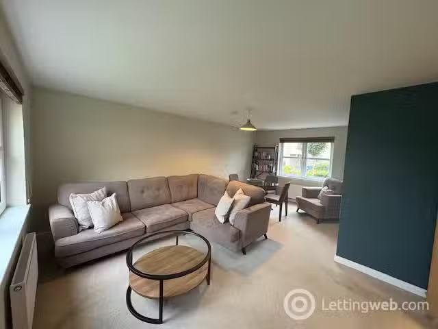 Cozy 2 BR Property to rent in Wymet Gardens, Shawfair, Edinbur.