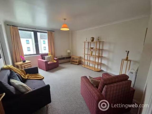 New 2 BR Property to rent in Back Hilton Road, Hilton, Aberdee.