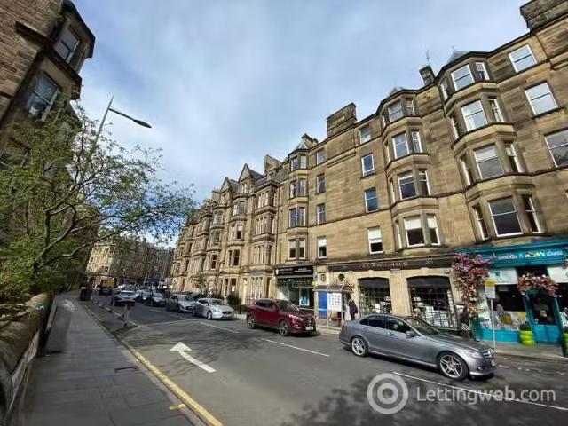 Nice 2 BR Property to rent in Bruntsfield Place, Bruntsfield.