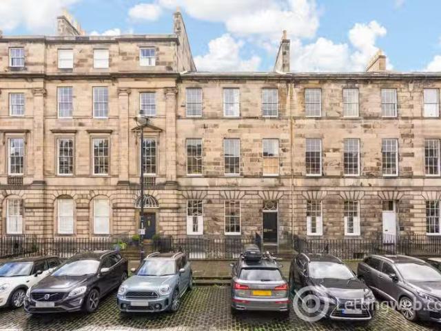 Just in! 2 BR Property to rent in Great King Street, Edinburgh.