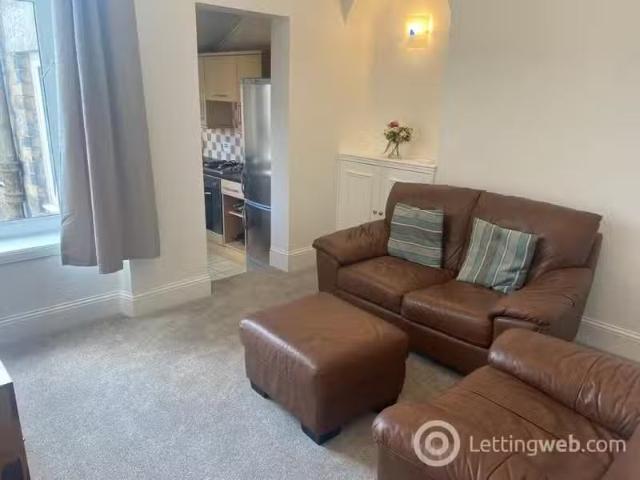 Deal! 2 BR Property to rent in Hollybank Place, City Centre, A.
