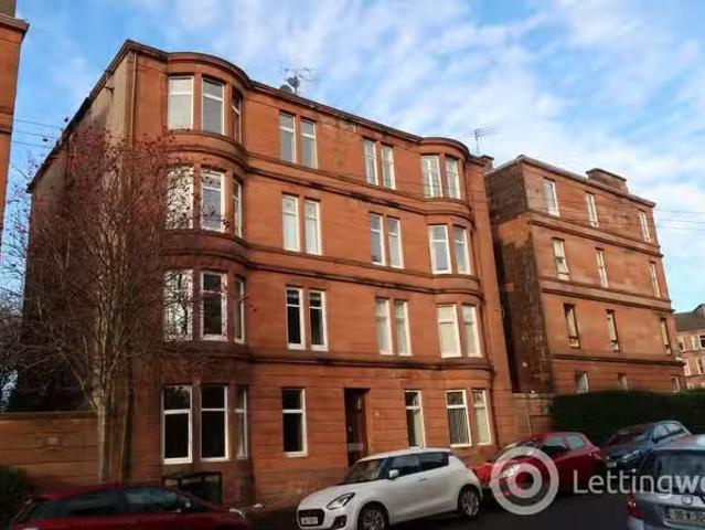 Rental! 2 BR Property to rent in Lochside Street, Shawlands