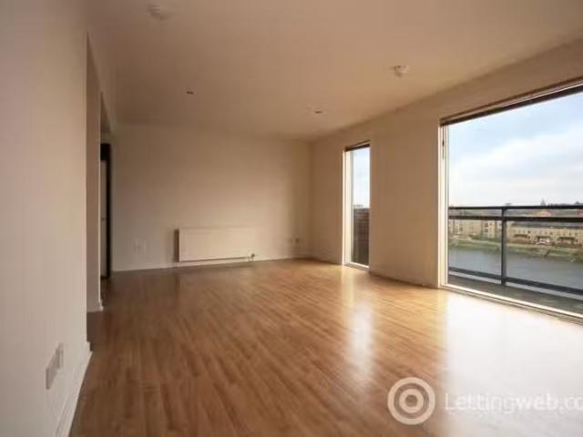 New 2 BR Property to rent in Meadowside Quay Walk, Glasgow Har.
