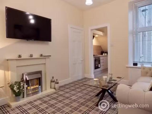 Deal! 2 BR Property to rent in Mile End Place, Ground Floor, A.