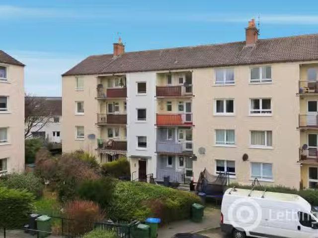 New 2 BR Property to rent in Muirhouse Place West, Edinburgh.