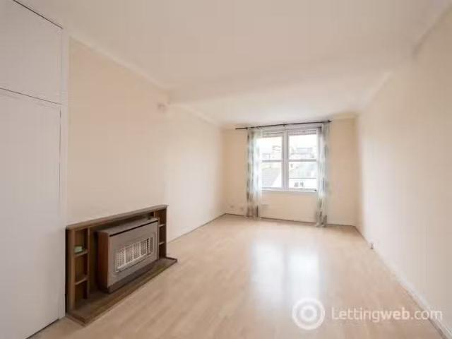 Just in! 2 BR Property to rent in PRESTONFIELD GARDENS, EDINBU.