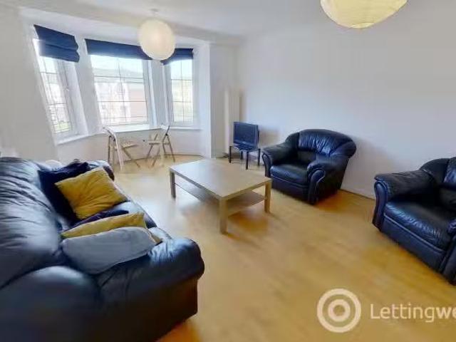 For Rent! 2 BR Property to rent in Roseburn Maltings, Edinburg.