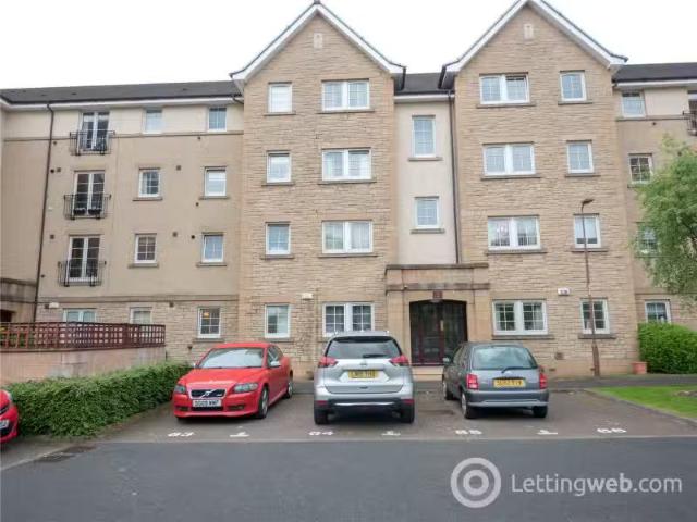 Cheap 2 BR Property to rent in Roseburn Maltings, Edinburgh, E.
