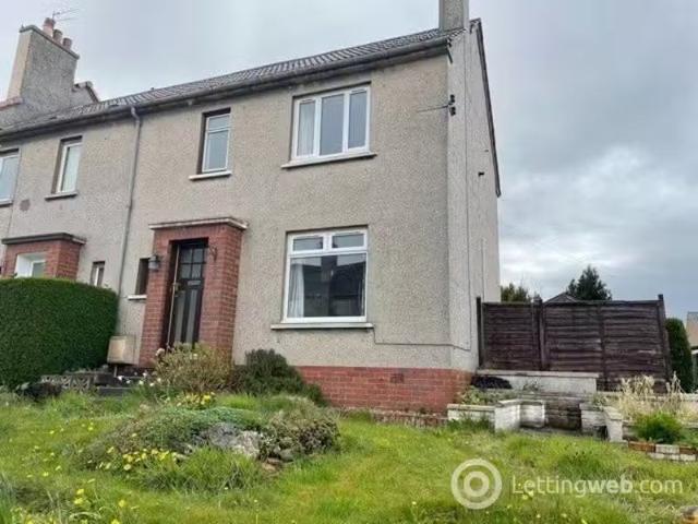 Just in! 2 BR Property to rent in Roundhill Road, Fife
