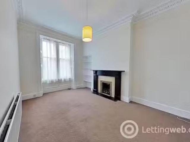 Nice 2 BR Property to rent in Seaforth Drive, Edinburgh, Midlo.