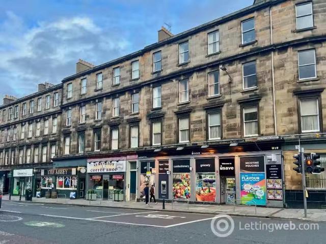 Deal! 2 BR Property to rent in South Clerk Street, Newington.
