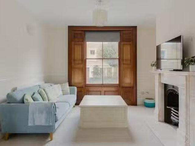 For Rent! 2 BR Zealand Road