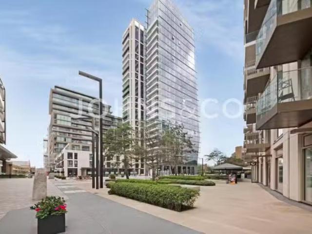 Charming 3 BA 3 bedroom apartment for rent in Gauging Square.