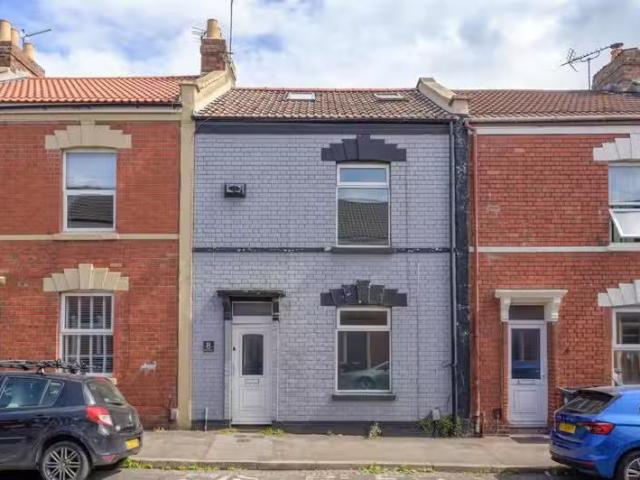 Just in! 3 BA 1 bedroom house for rent in Oxford Street, Barto.