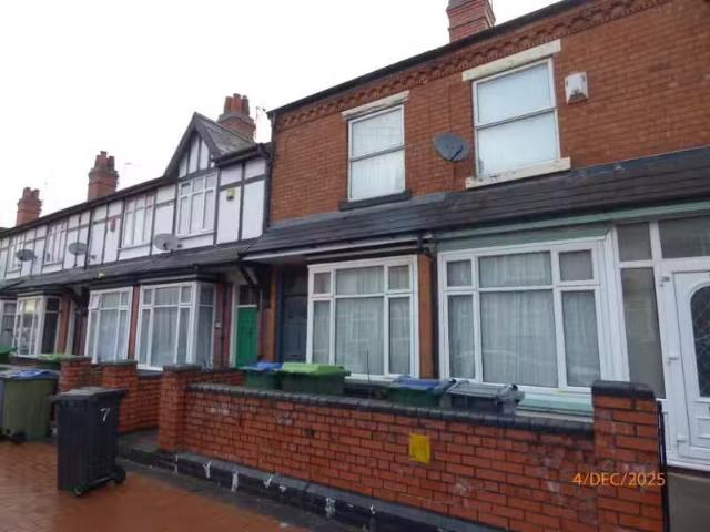 Deal! 3 bedroom terraced house for rent in Pearman Road, Birmi.