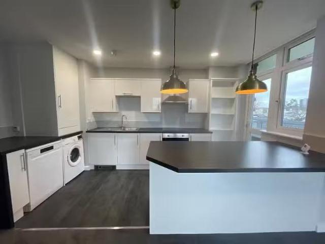 Cheap 3 bedroom apartment for rent in Arthur Road, Edgbaston.