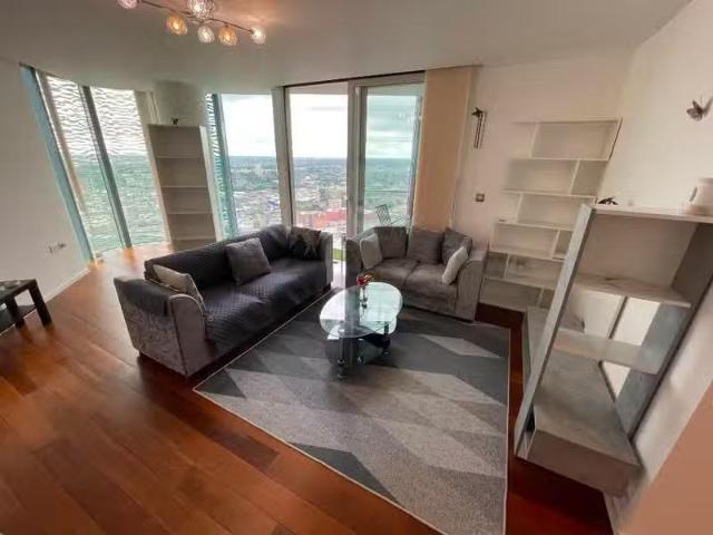 Nice 3 bedroom apartment for rent in Beetham Tower, 10 Hollowa.