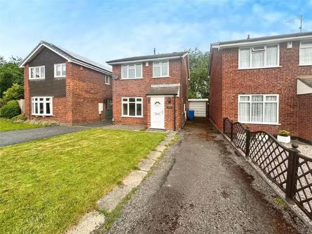 Charming 3 bedroom Detached House to rent, Edward Road, Perton.