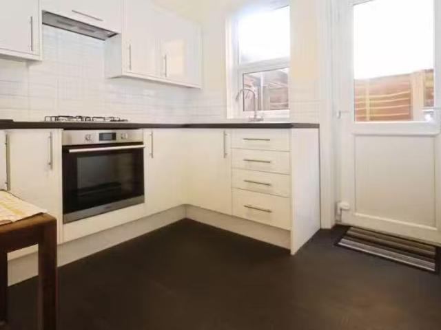 Charming 3 bedroom detached house for rent in Malvern Road, Bo.