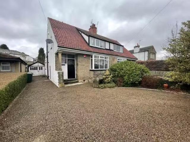 For Rent! 3 bedroom house for rent in Otley Road, Eldwick, Bin.
