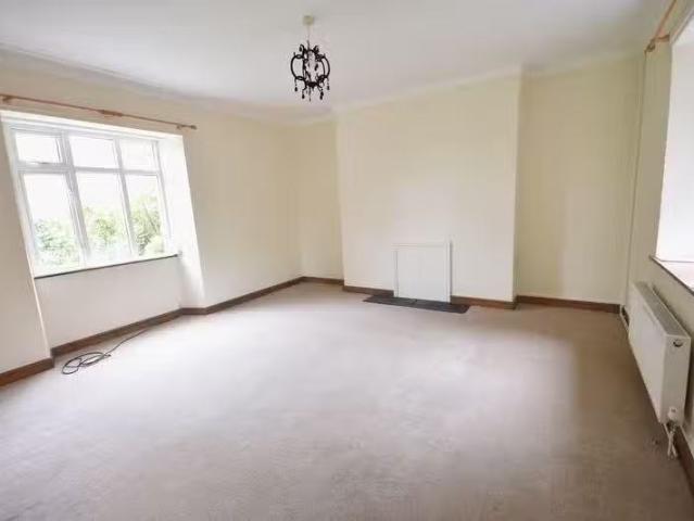 Charming 3 bedroom semi detached house for rent in Old Coedrhy.