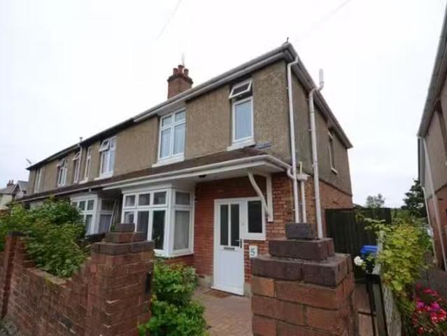 Just in! 3 bedroom semi detached house for rent in Houlton Roa.