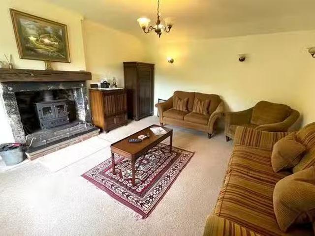 Nice 3 BR Sanquhar