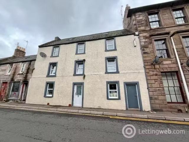 Cozy 3 BR Property to rent in 109c High Street, Brechin, DD9 6HF
