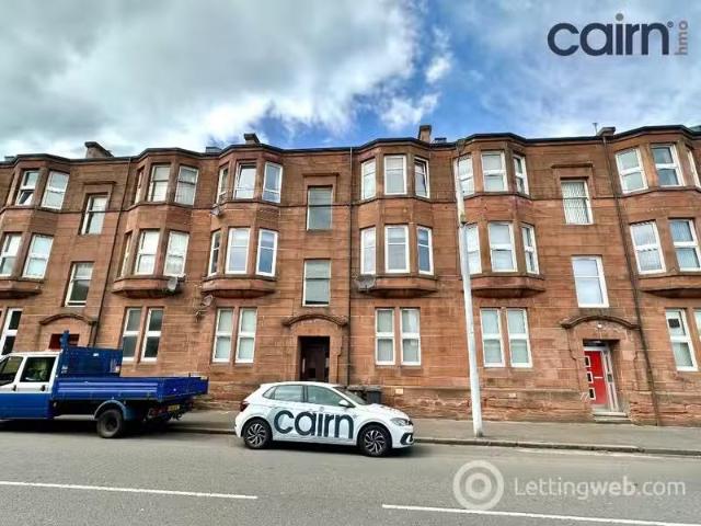 Cozy 3 BR Property to rent in Whitecrook Street, Clydebank, We.