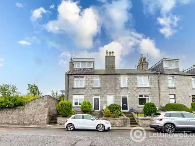 Cheap 3 BR Property to rent in Clifton Road, Aberdeen, AB24