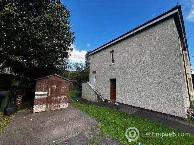 Cozy 3 BR Property to rent in Fitzalan Drive, Paisley, Renfrew.