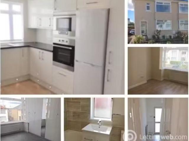 Cozy 3 BR Property to rent in Gleniffer Drive,, Barrhead, G78.