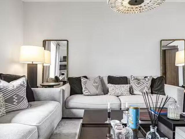 Cozy 3 BR Roland Gardens