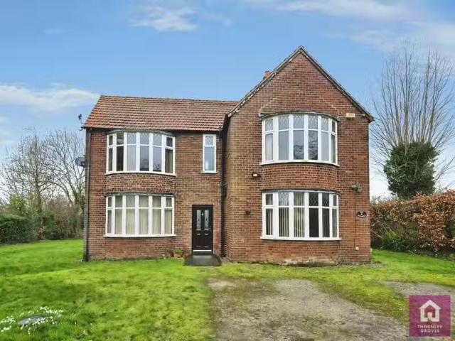 Unique 4 BA 3 bedroom detached house for rent in Blacon Point.