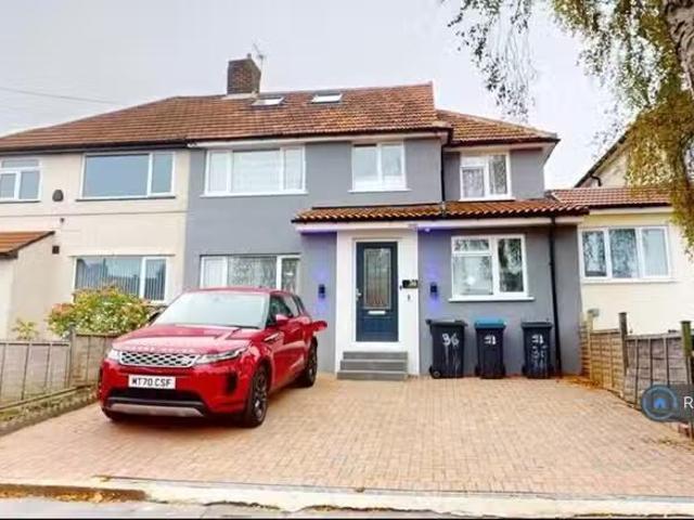 Unique 4 BA 5 bedroom semi detached house for rent in Wolsey C.