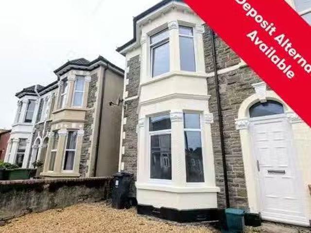 Just in! 4+ bedroom house to rent in North Street, Downend, Br.
