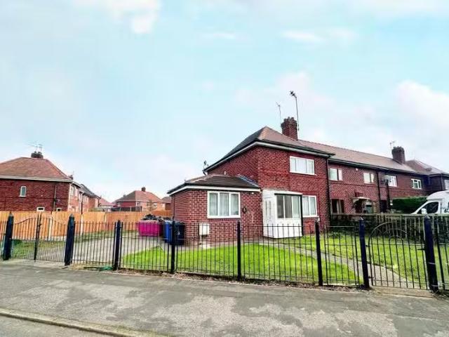 Cheap 4 bedroom house for rent in Kent Road, DONCASTER, DN4