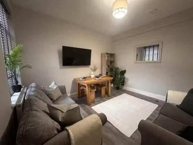 Unique 4 bedroom house share for rent in Haworth Street, HU6