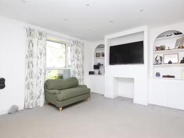 Rental! 5 bedroom house for rent in Eastfield Avenue, Bath, BA1