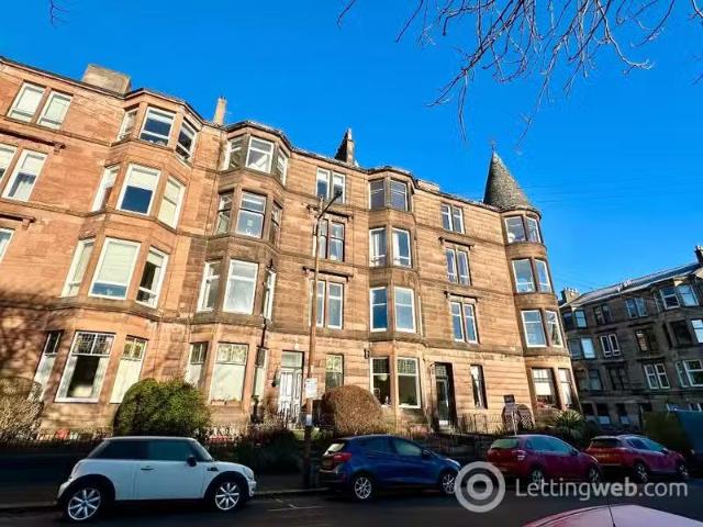 For Rent! 5 BR Property to rent in Wilton Street, North Kelvin.