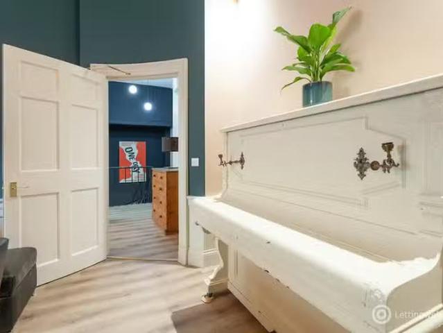 Rental! 5 BR Property to rent in Rankeillor Street, Newington.