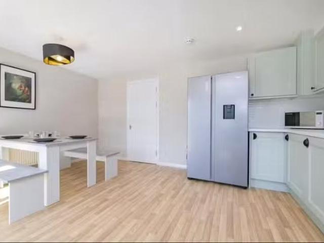 Rental! 6 BA 6 bedroom house for rent in Aspen Grove, Aldersho.