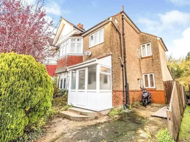 Cheap 6 bedroom House to rent, Ripstone Gardens, Southampton.