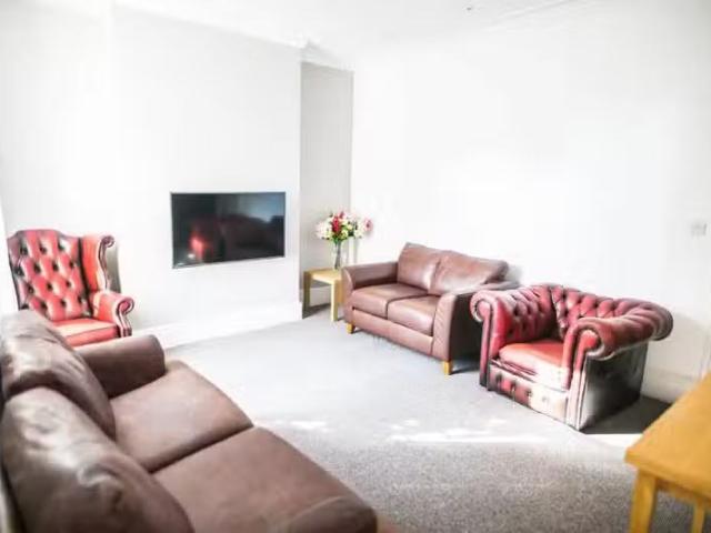 Cozy 6 bedroom house for rent in Eldon Road, Edgbaston, Birmin.