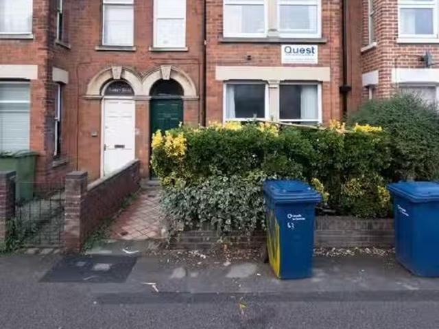 Rental! 6 bedroom house share for rent in Cherry Hinton Road.