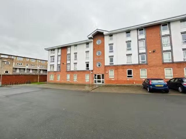 Cheap 7 BA 7 bedroom apartment for rent in Union Court, Leamin.