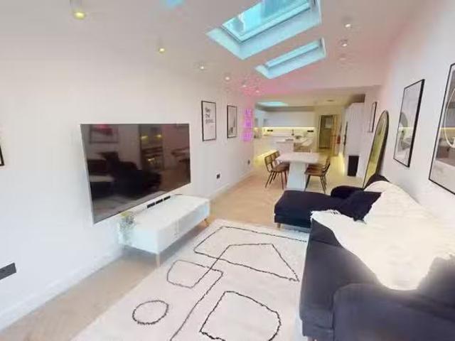 Cozy 8 BA 8 bedroom house for rent in Oak Tree Lane, Birmingha.